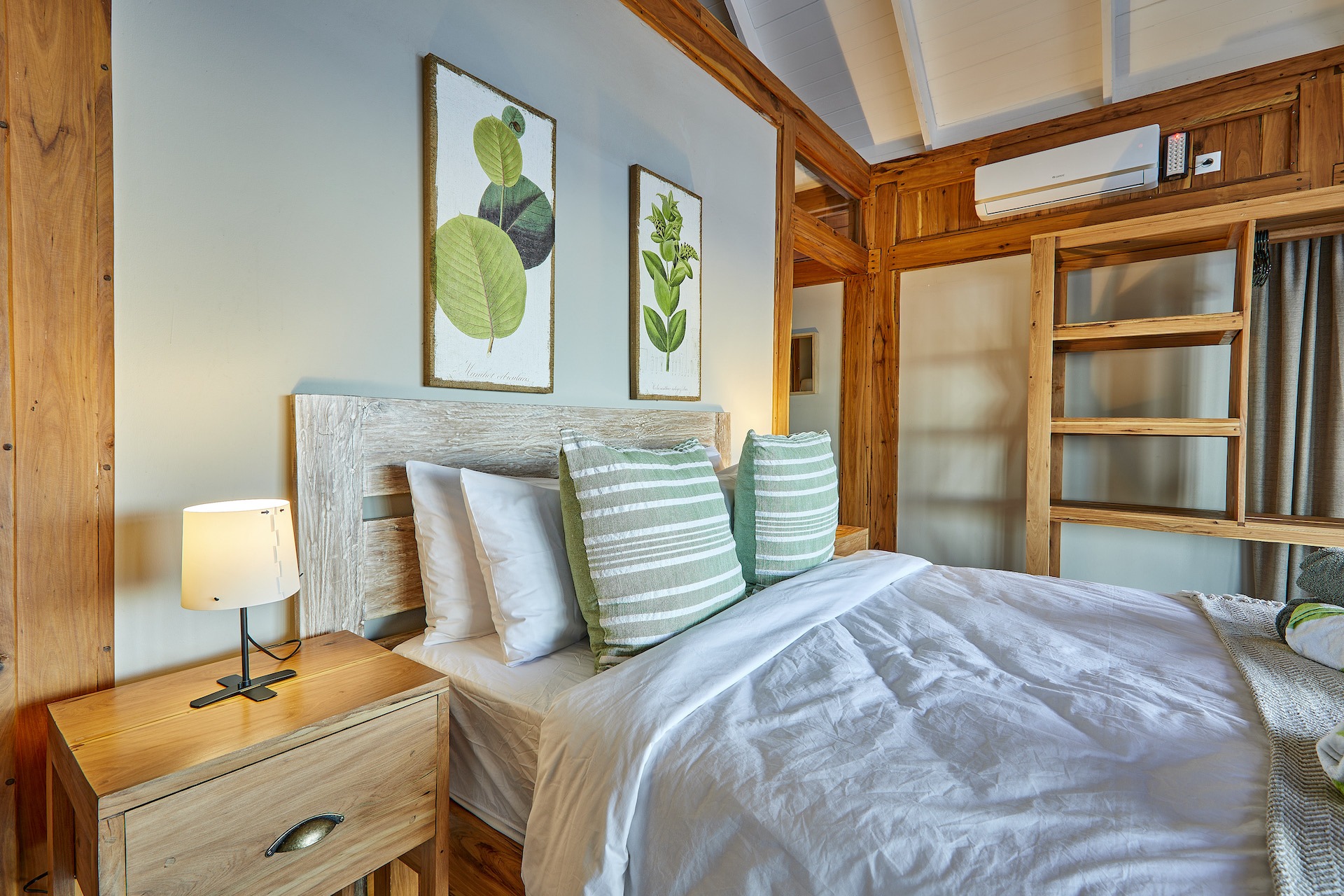 Rooms - Aloha 10